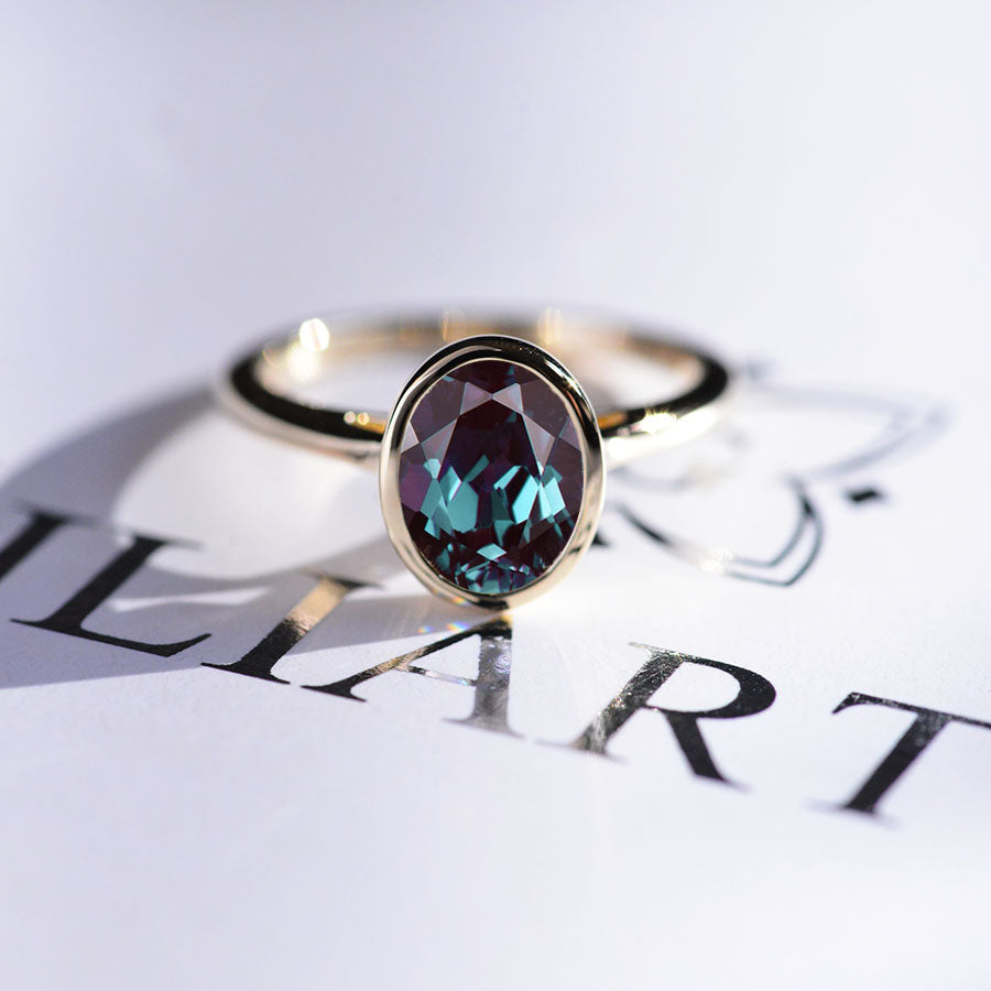 3 Carat Oval Alexandrite Set Engagement Ring - Giliarto